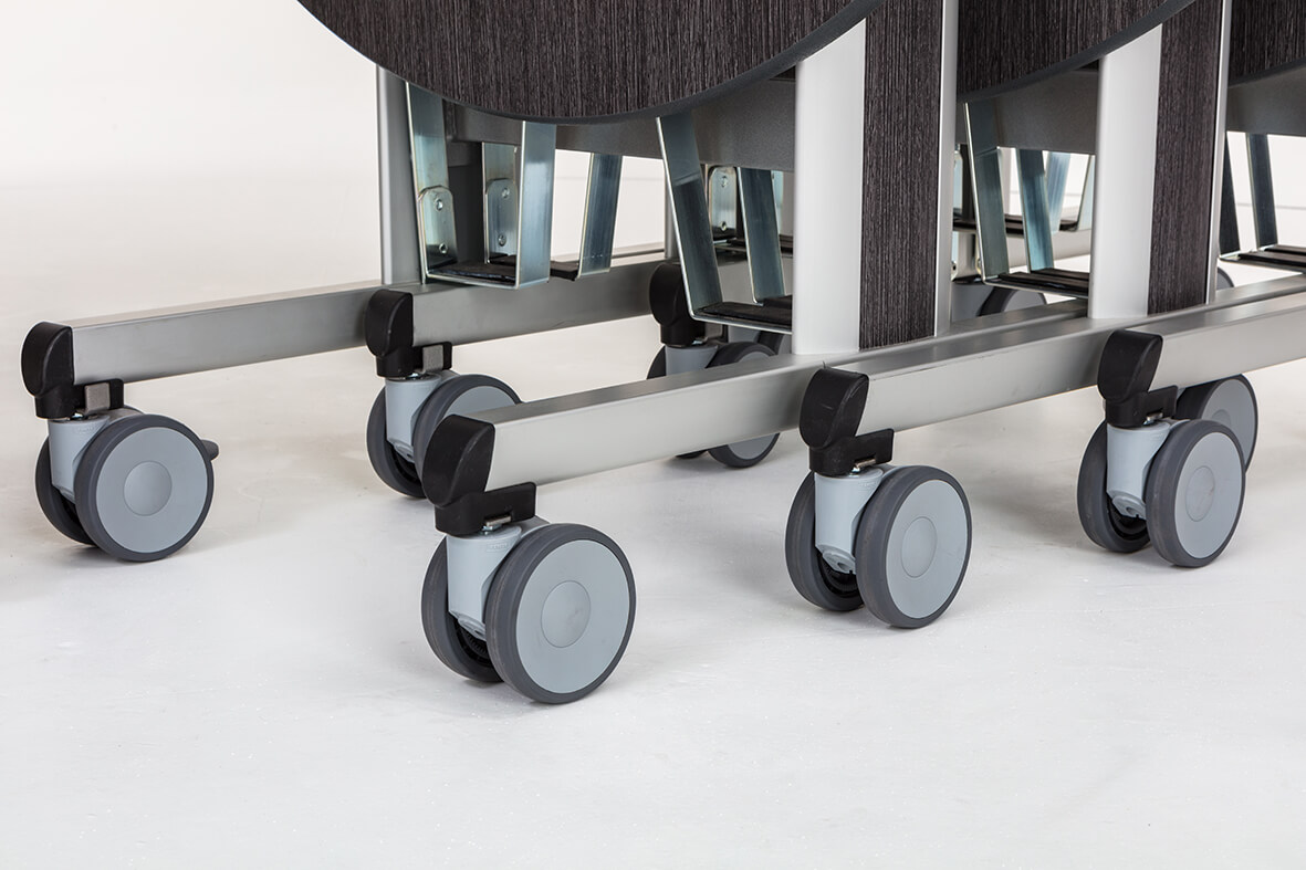 GIVE THE GIFT OF SEAMLESS IN-ROOM DINING WITH OUR ROOM SERVICE TROLLEY